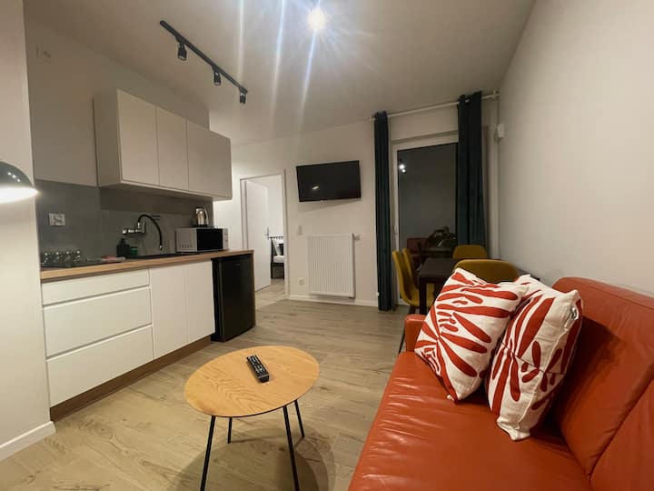 Apartament Koło Metra Z Ogrodem - Warsaw