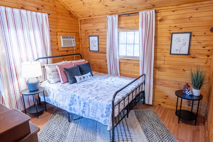 The Barn (Unit #11) - Lake George, NY