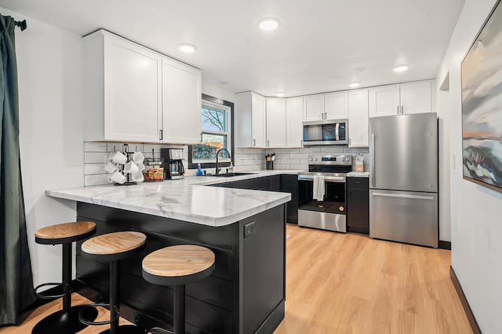 Kings Of The North - Spacious, Modern, Entertain! - Green Bay