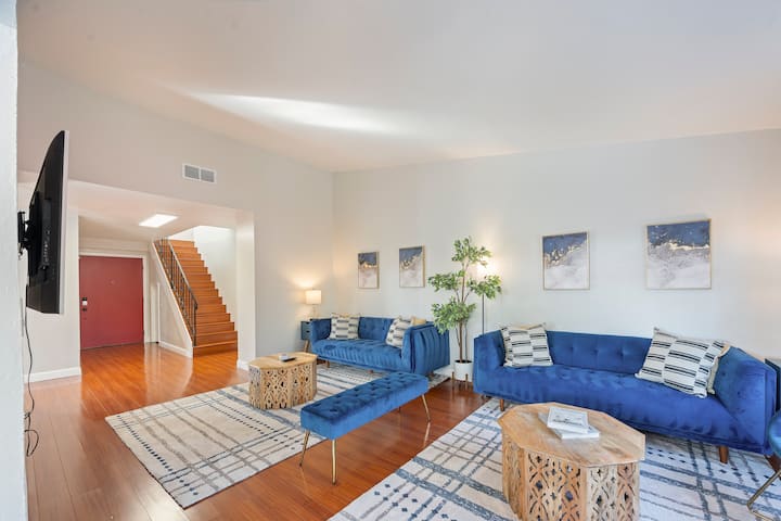 5br Master W/ Balcony, Pool Table 6 Tvs, Sleep 14+ - Hayward, CA