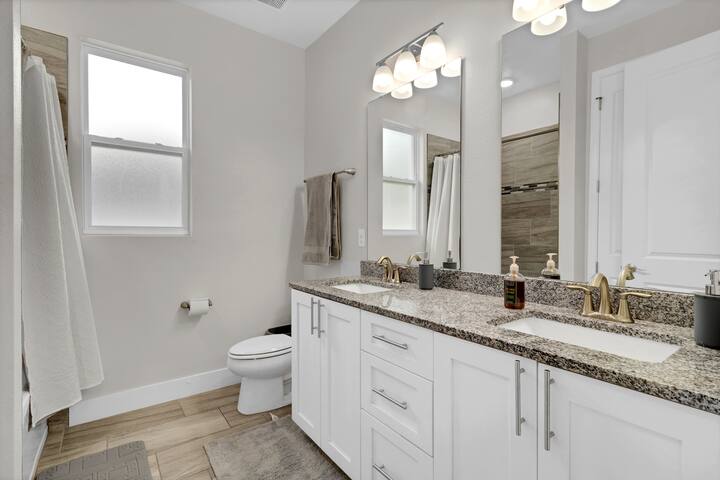 Space For Unforgettable Memories - Christmas, FL
