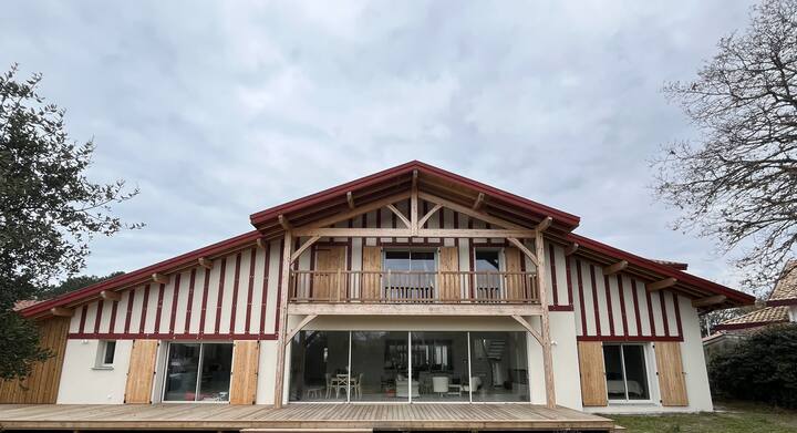 Spacious Holiday House - Vieux-Boucau-les-Bains