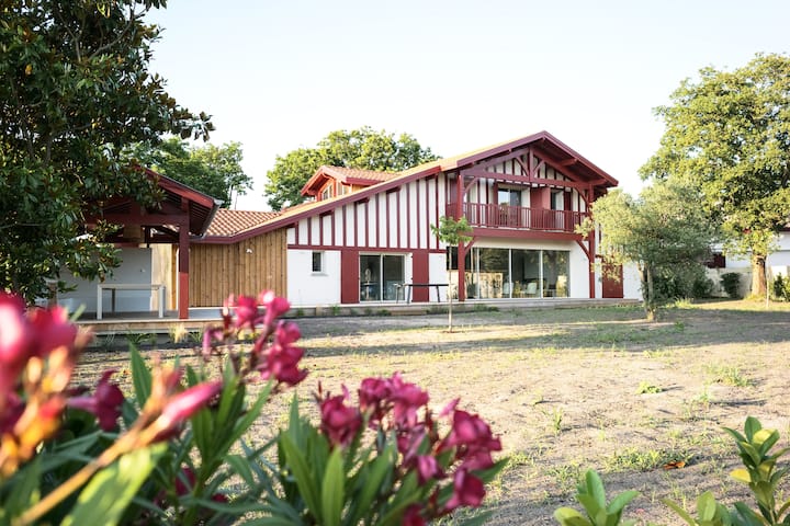 Villa Ostalada: Le Reve De Notre Vie A L'ocean - Vieux-Boucau-les-Bains
