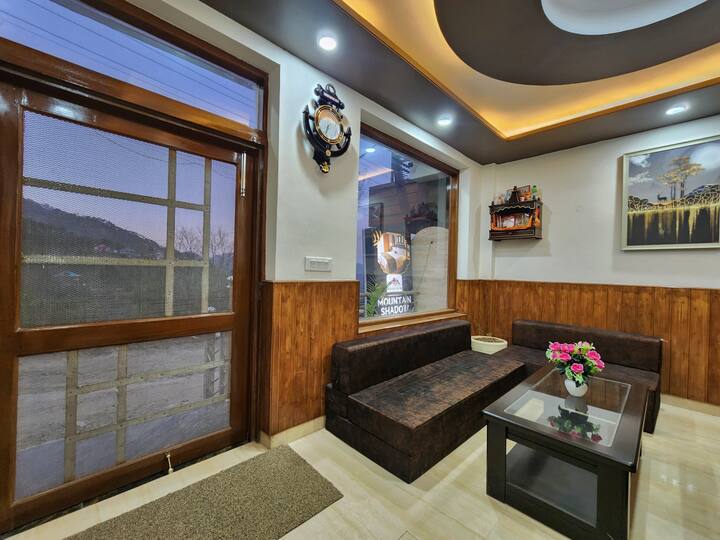Deluxe Room With Mountain View - Parwanoo