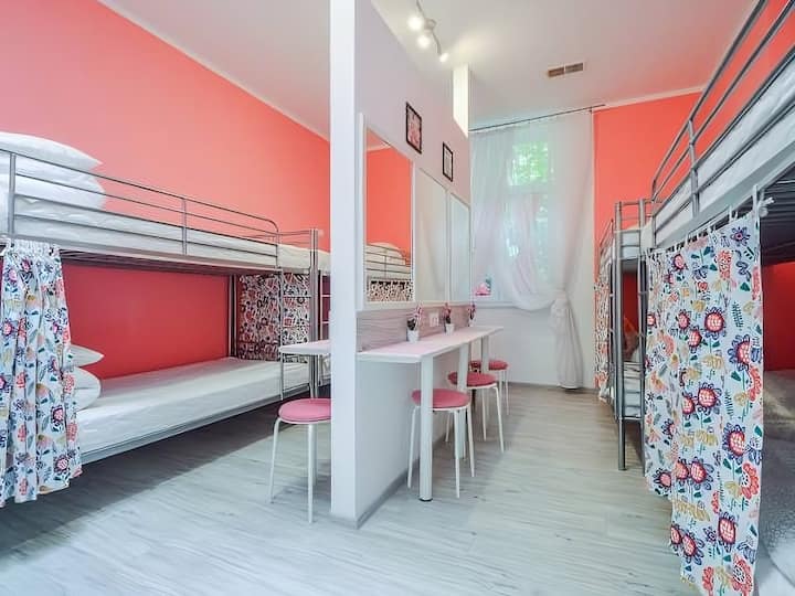 Bed In 10-bed Female Dorm Room - Krakow