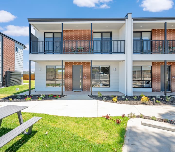 Cabernet Sauvignon Villa - McLaren Vale