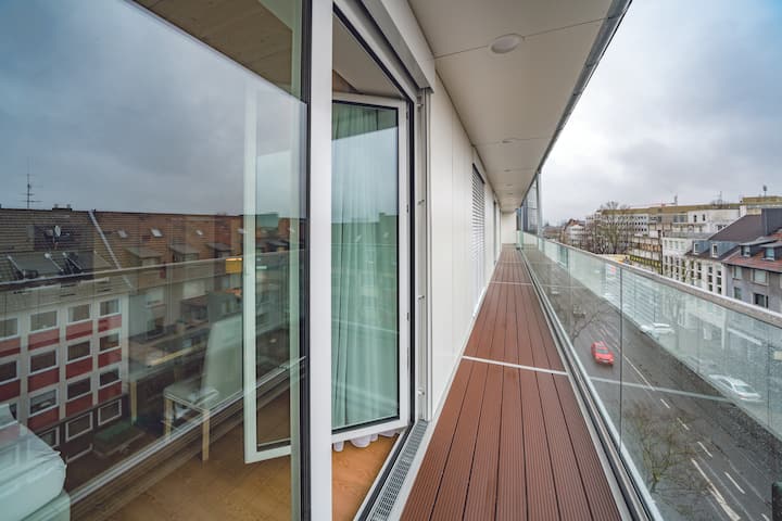Apartment Düsseldorf Nord
Mit Gemeinschaftsbalkon - Düsseldorf