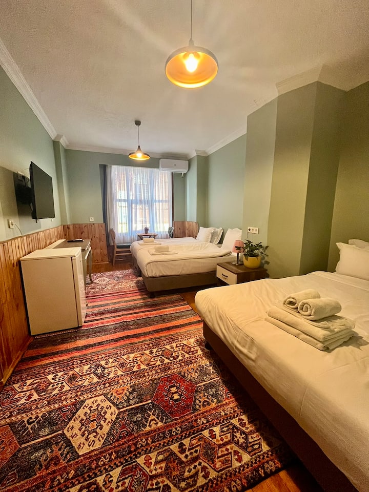 Unique Accommodation In Kadıköy - Family Room2 - Estambul