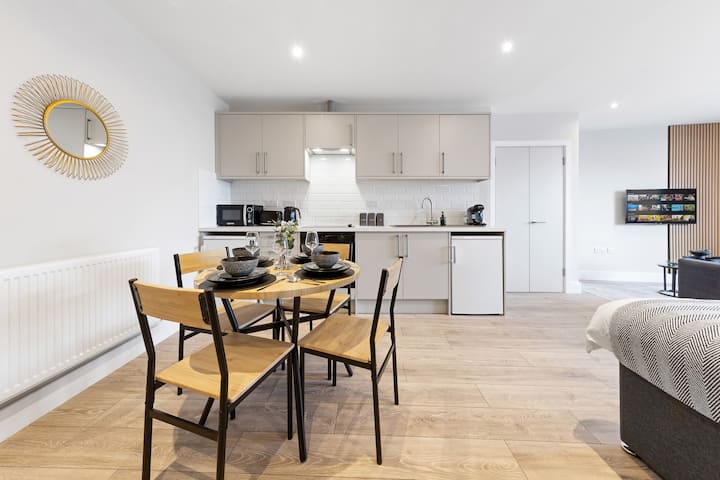 Air-conditioned Studio • 20min To City Centre - London