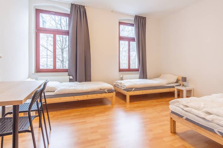 Groß Und Ideal Für Gruppen - Kapellenberg