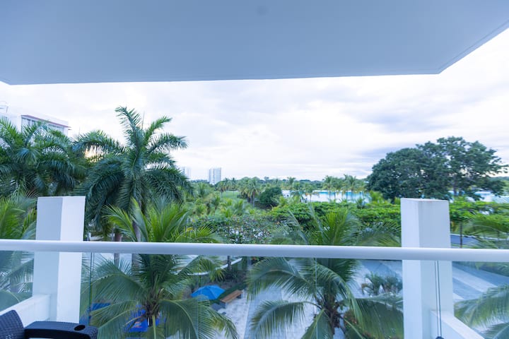 Relájate En La Playa - Playa Blanca, Panamá