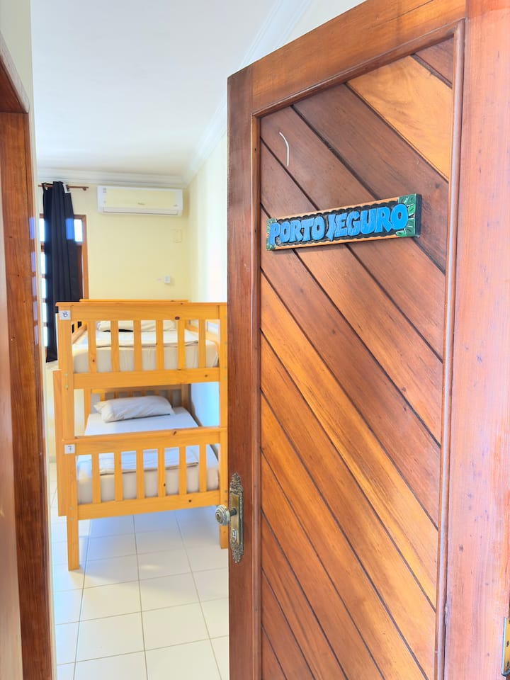 Cama Em Dormitório Compartilhado Misto - Porto Seguro