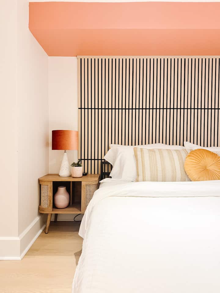 Boutique Suite In Historic Cabbagetown (King Bed) - Toronto