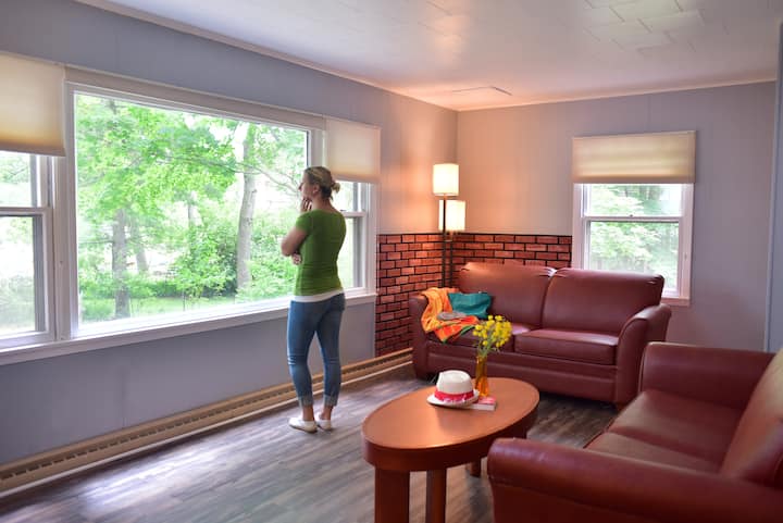 10 Person Lakefront Villa On The Lake Delton (720) - Wisconsin Dells, WI