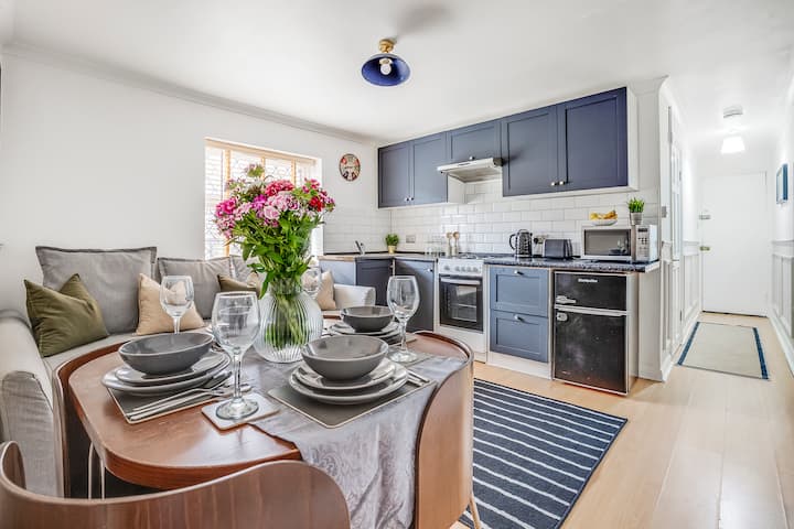 Walthamstow Central London - Chingford