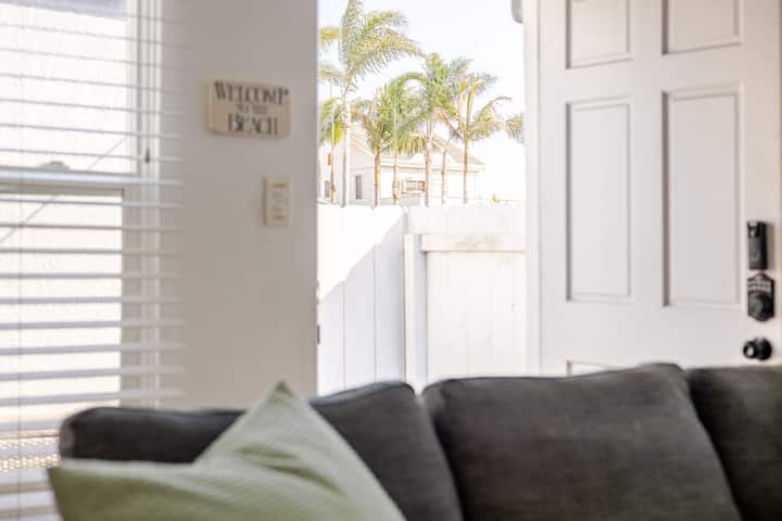 1 Blk To Dog Beach | Fenced Patio | A/c & Garage - Belmont Park, San Diego