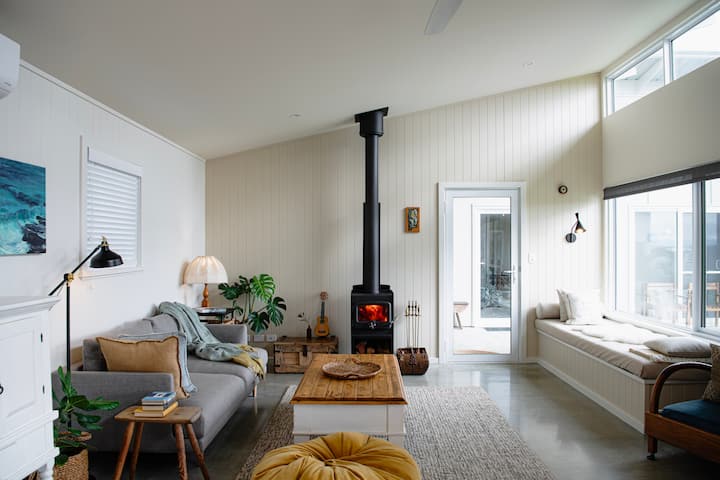 Seagrass Retreat - Cosy Seaside Getaway - Augusta