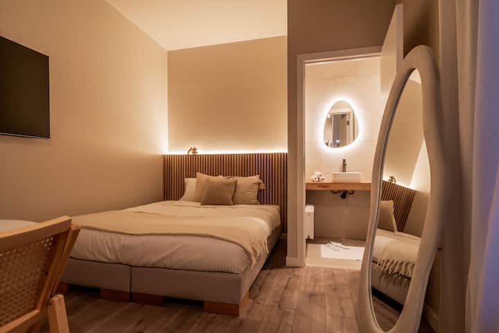 Minimalistic - Chic Studio - Antwerp