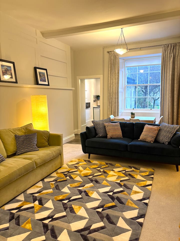 Spacious Apartment In Edinburgh City Centre - Edimburgo