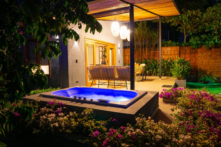 Cabaña Encantadora Con Arroyo Y Jacuzzi - Ginebra