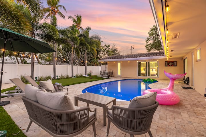 Vibrant Paradise Retreat | *2.9 Miles To Beach* - Fort Lauderdale, FL