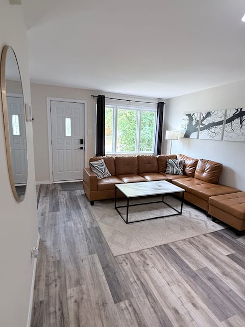 The Pas Vacation Rentals & Homes - Manitoba, Canada | Airbnb