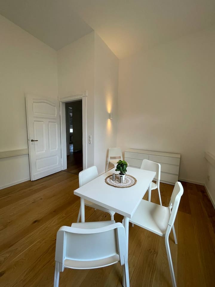 Renoviertes Monteurhaus In Mendig Für 22 Personen! - Allemagne