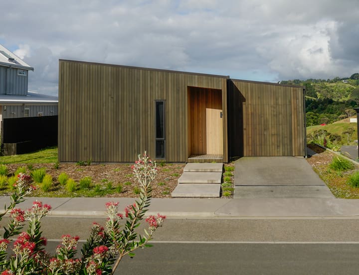 The Cedar House - Raglan