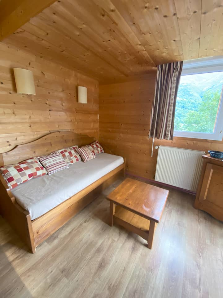 Apt Avec Piscine: Idéal Pour Ski, Cure Et Rando - Cauterets