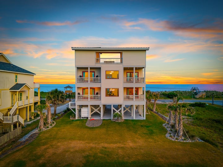 Beachfront Luxury | Rooftop Terrace | Hottub | 6br - North Topsail Beach, NC