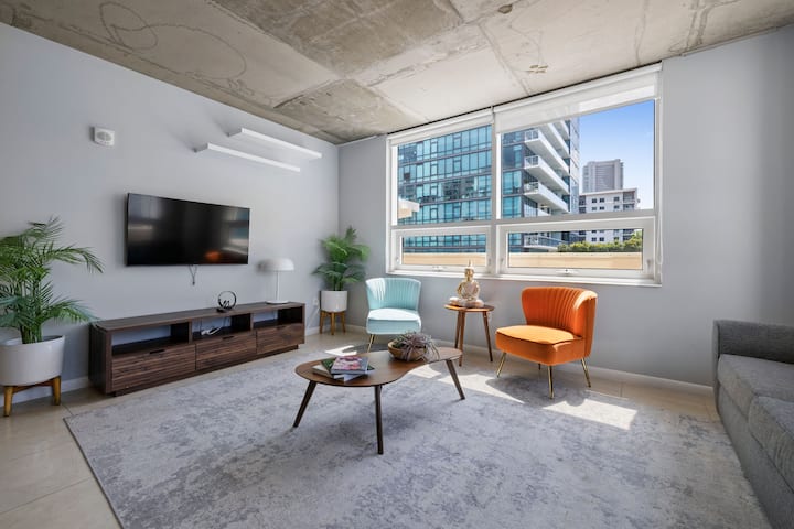 Spacious 2bd/2ba Apart Free Parking Midtown Miami - Miami, FL