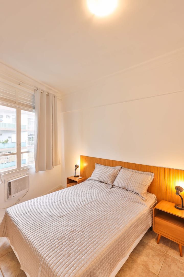 Apartamento Na Quadra Da Praia. - Brazil