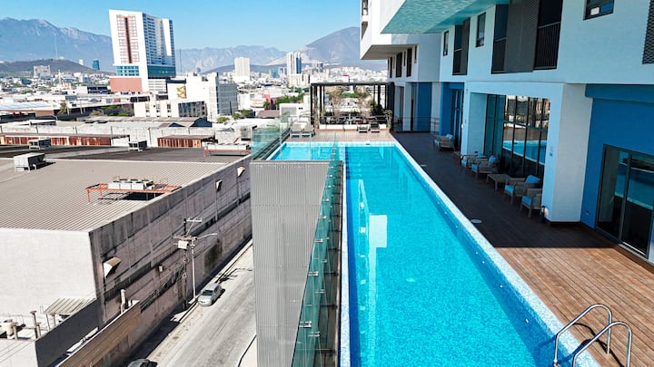 Depa Moderno Centro Mty Con Alberca Panorámica - Monterrey