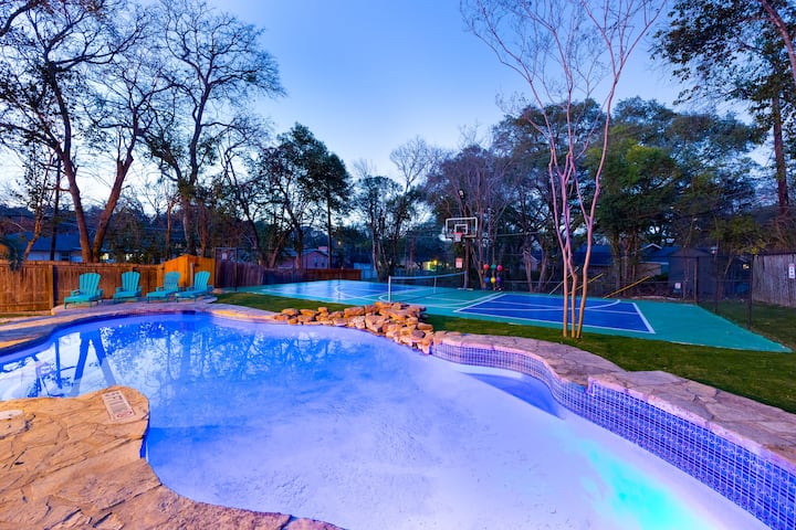 Pickleball * Heated Pool * Game Room * Mini Golf - San Antonio, TX