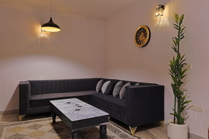 3 Bhk Exclusive Villa Cyber City - Gurugram