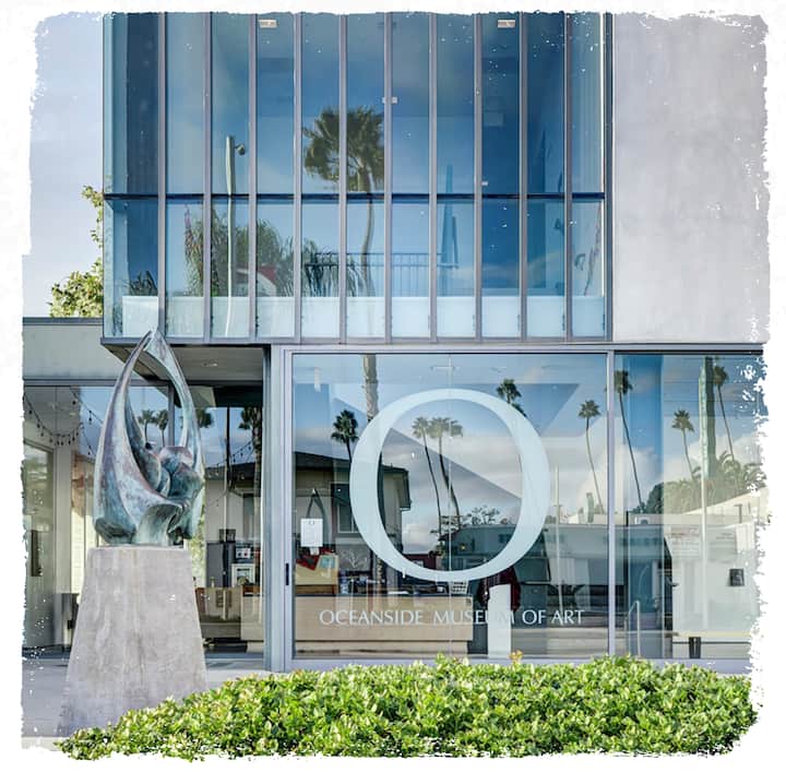 Retro Star-wagon, Ocean View At Studios - Oceanside, CA