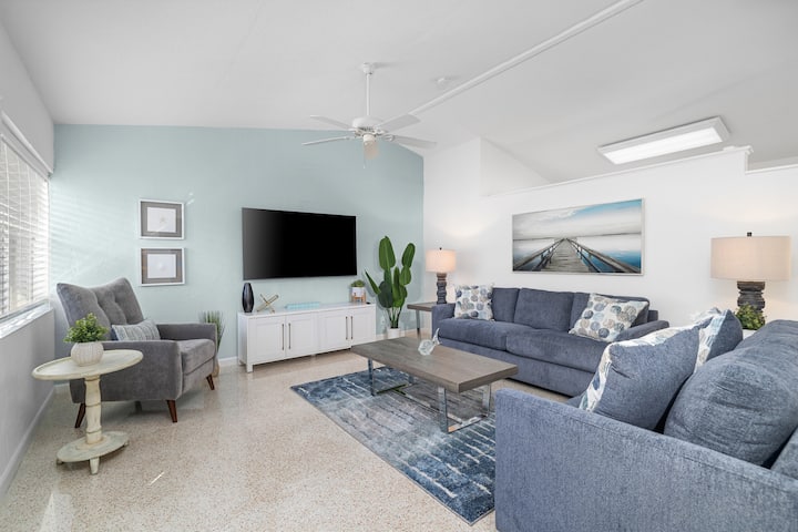 Southern Tide 1, Heated Pool, Beach Gear, King Bed - Fort Lauderdale, FL