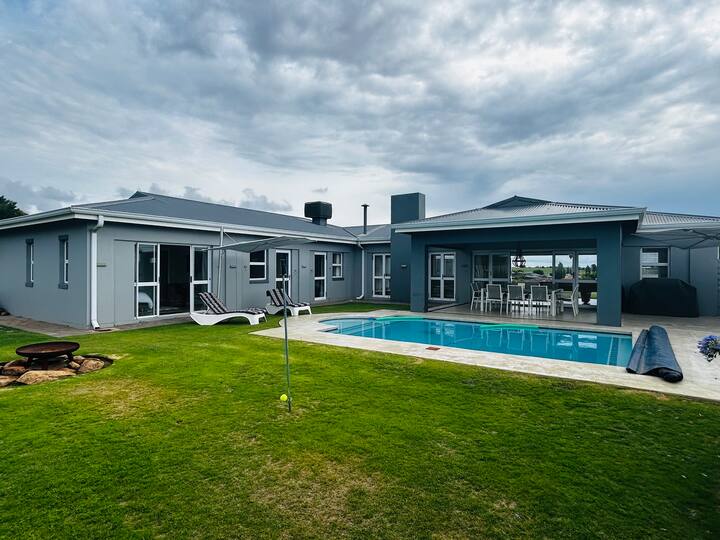 Harbour Town 12 Sleeper - Vaal Marina