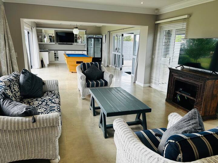 Harbour Town 12 Sleeper - Vaal Marina