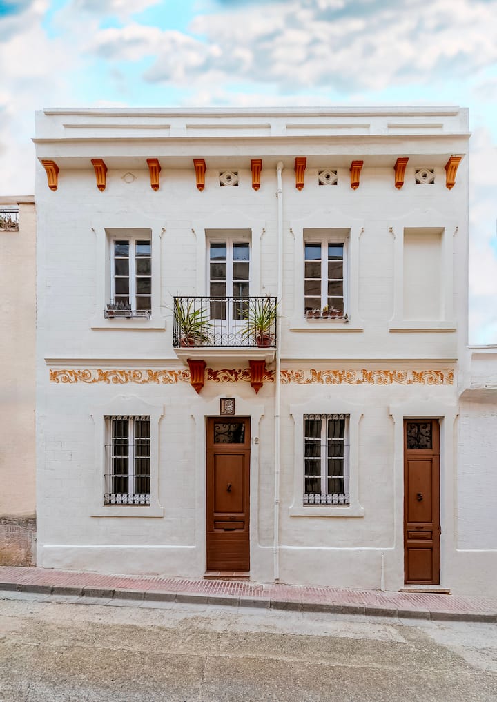 Pretty, 3-bed Apt. 400m To Beach - Sant Feliu de Guíxols