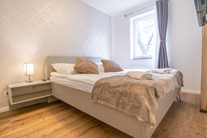 Modern 1br+1lr Apt W/ Chic Design Near Donaustadt - Vienne