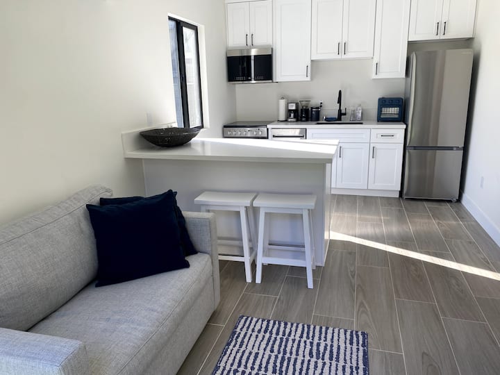 Cozy Guesthouse In Culver City - Culver City, CA