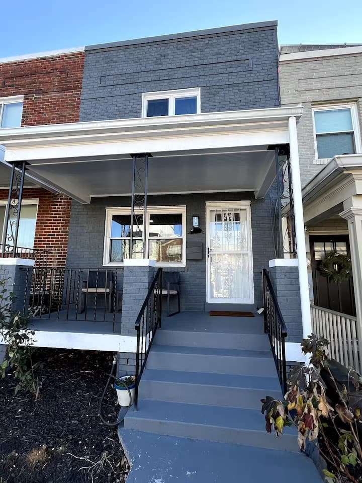 Cozy Home • Free Parking & Free Metro Shuttle - Washington, D.C.
