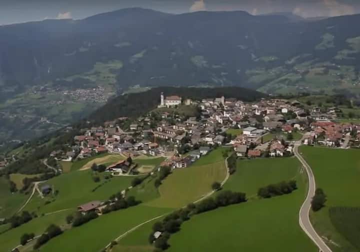 Large, Cozy Holiday Apartment With Panora Balcony - Val Gardena