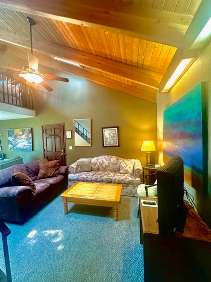 River Vista Homes: Perfect For Fishing, Swimming, And Relaxing By The Water - Oregon