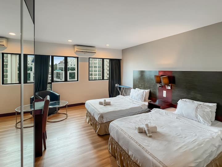 Royal Crown Scsp Twin Bed 689 Kk Cbd Near Imago - Kota Kinabalu