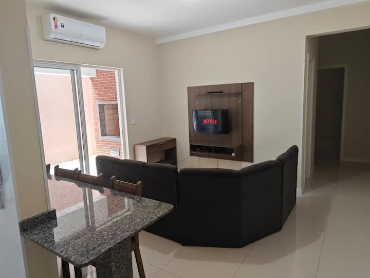 Apto 2 Q. E 2 Vagas De Garagem - Até 7 Hóspedes - Ponta Grossa