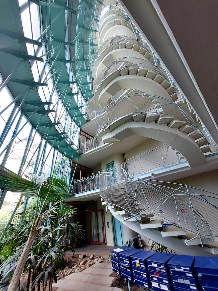 Baller Design Penthouse Luxury: Ac, Ev & Park - Berlijn