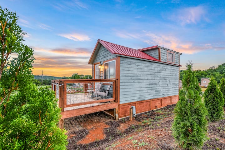The Grove 20 By Sojourn Lodging - Sevierville, TN