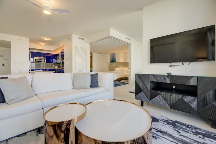 Beachfront Luxury 2 Bdrm At The W Ft Lauderdale - Fort Lauderdale